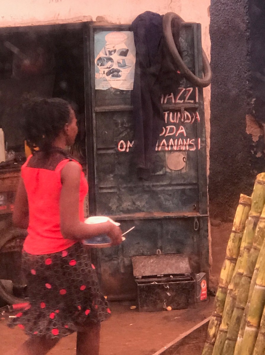 Uganda: A made-for-the-artist marvel of street scenes, bad (and good ...